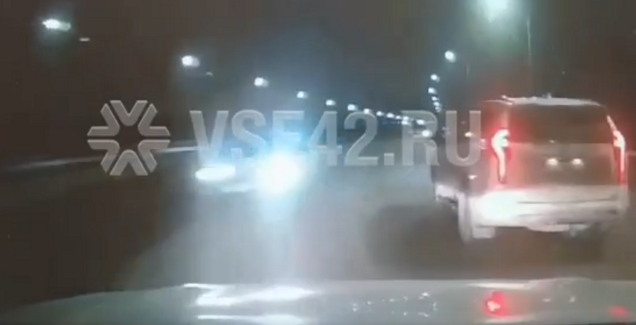 Автомобилист уверенно ехал навстречу машинам на дороге в Кемерове / VSE42.RU - информационный ...