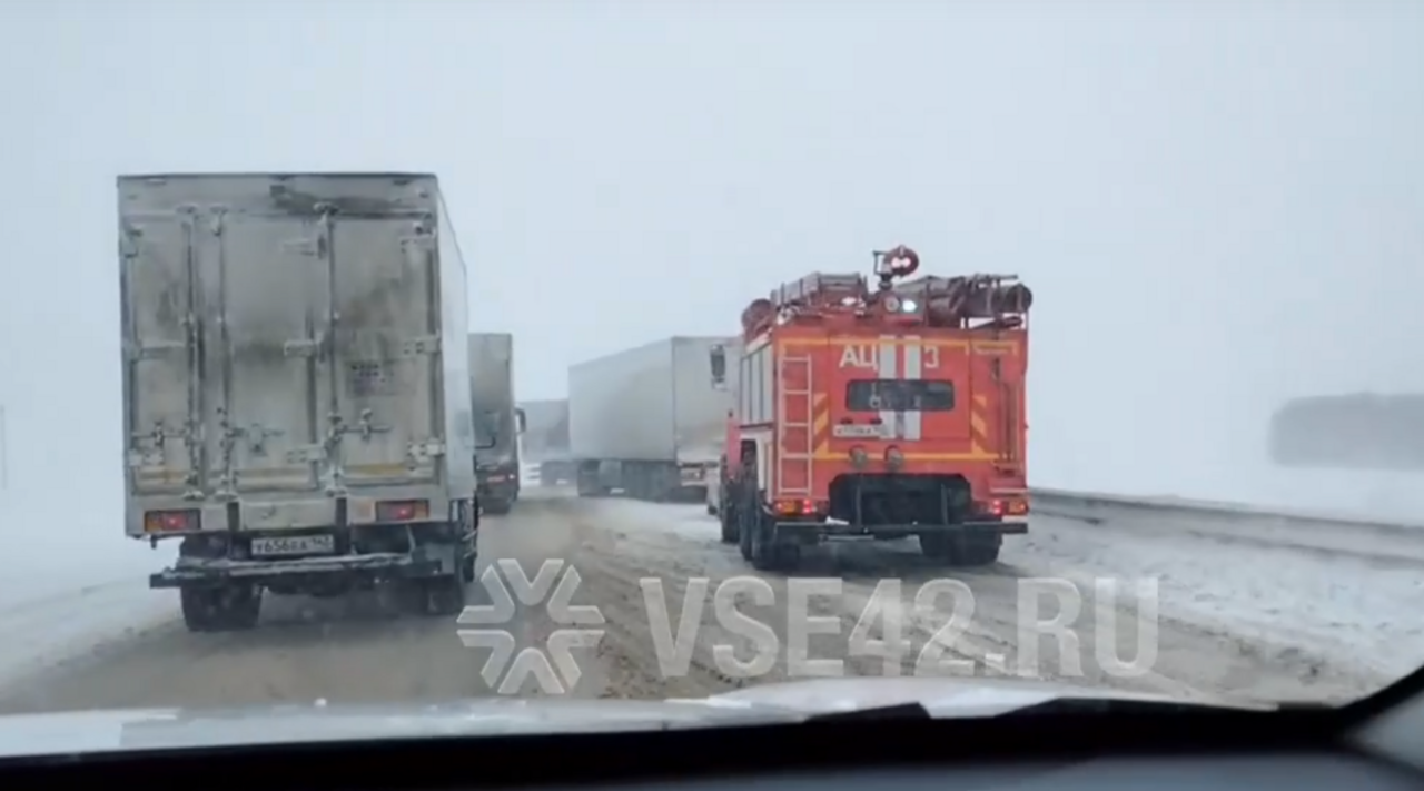 Еще одно жесткое ДТП с фурой произошло на кемеровской трассе / VSE42.RU - информационный сайт ...